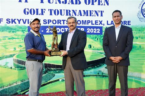 Ashfaq Of Karachi Wins 41st Punjab Open Golf Championship Daily Times