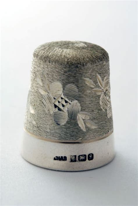 De 602 bästa Thimbles bilderna på Pinterest Sömnad Symaskiner och