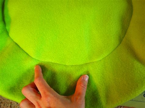 How To Sew A Round Cat Bed And Bolster Pillow 6 Steps With Pictures
