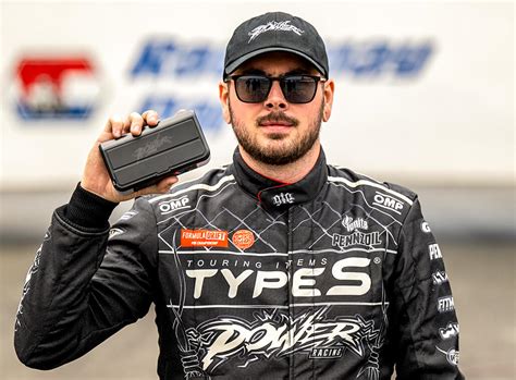 Mike Power 8000mah Wireless Jump Starter With Built In Cable