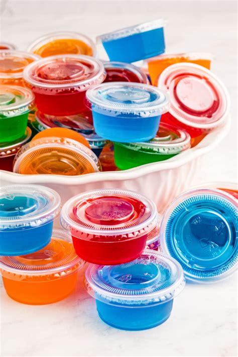 How To Make Vodka Jello Shots • Bread Booze Bacon