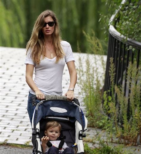 The Yummy Mummy Diary Todays Yummy Mummy Style Crush