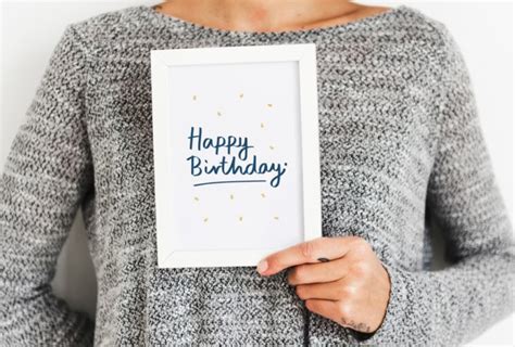 تولدت مبارک به انگلیسی با تلفظ صوتی ایران آکسفورد