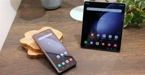「galaxy Z Fold5」国内発表、ドコモ／auで取り扱い Auでは1tbモデルも：マピオンニュース