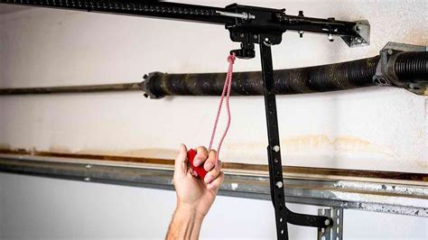 Comment ouvrir une porte de garage sans clé Prado Home