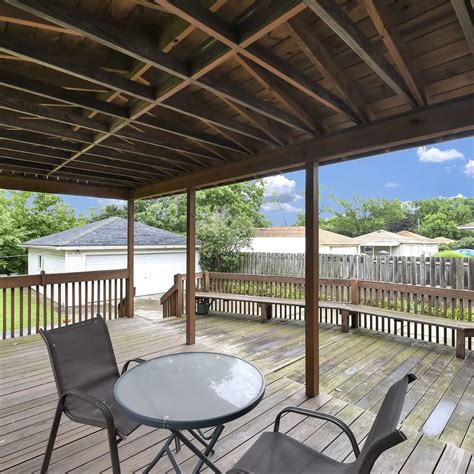 Roxana Roxana Galateanu And Roger Scheve Remax