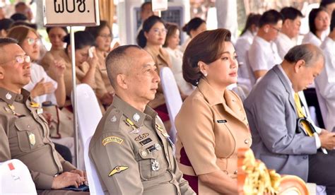 รวมรูปภาพของ ประวัติ “บิ๊กต่อ” พล ต อ ต่อศักดิ์ สุขวิมล “มือปราบสายธรรมะ” อดีตพนักงานบริษัท