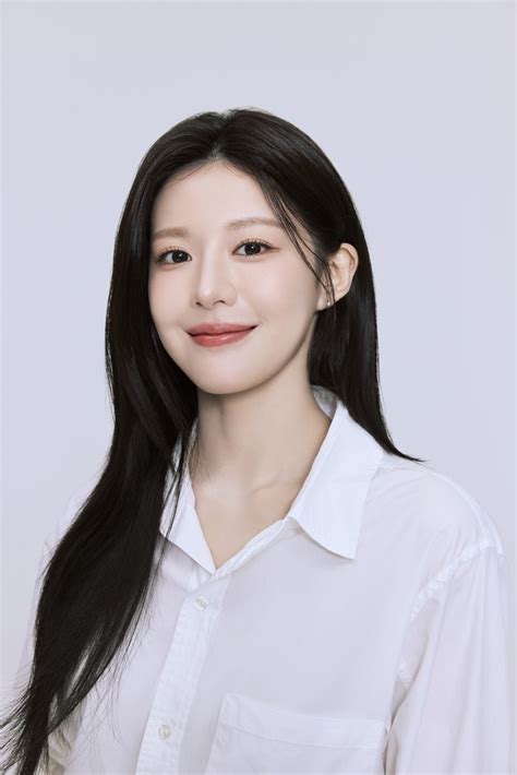 인터뷰 고윤정 정준원과 로맨스 인기 예상 못 했어요