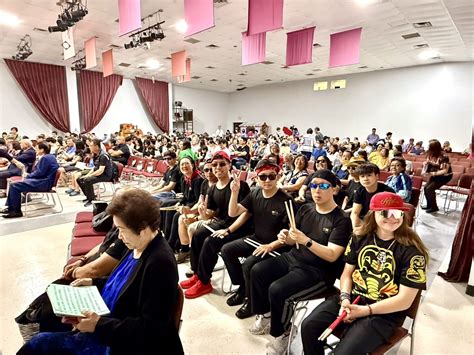 Smile 4 Special Needs 208 Volunteers Perform Bucket Drumming（28）at Charity Concert On June
