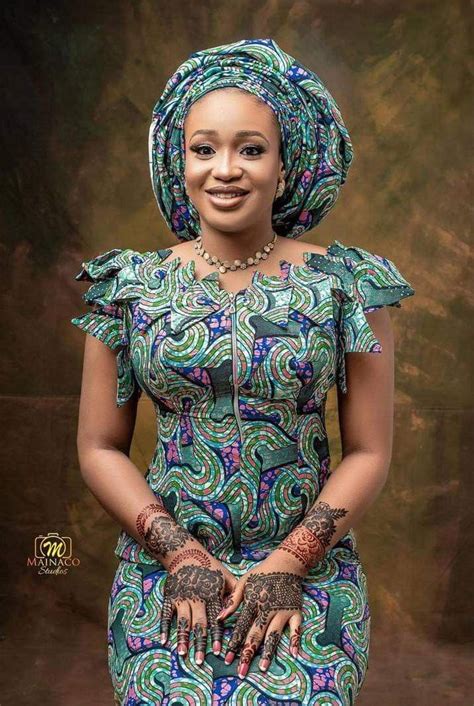 Pin By Diop On Africa F 03 African Fashion African Clothing African Print Dress Designs