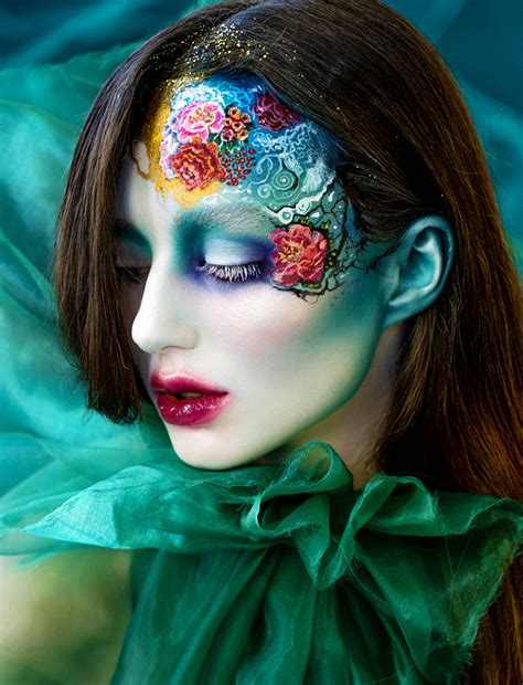 World Class Makeup Artist Saubhaya Makeup