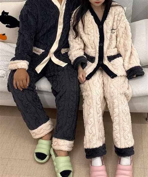 크리스마스 연말 남자친구 선물 레터링 커플 수면 파자마 파티 잠옷 파자마 에이블리