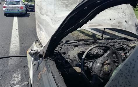 Bmw Avvolta Dalle Fiamme Sullautostrada Del Sole Orvietonewsit