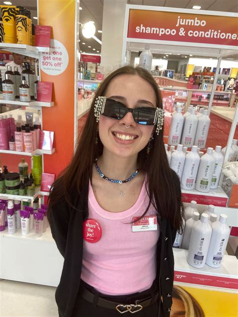 Stacy Faulkner On Linkedin Today Was National Sunglass Day And We