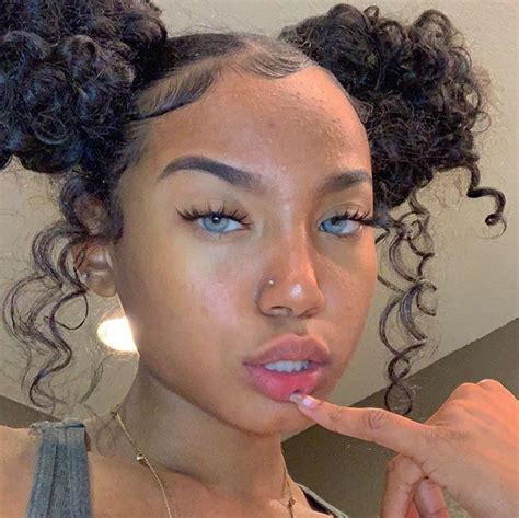 𝔸𝕤𝕙𝕝𝕖𝕪 Mf 𝕃𝕠𝕧𝕖𝕝𝕒𝕔𝕖 🍒 On Instagram Whats Some Good Netflix Shows 😎” Curly Girl Hairstyles
