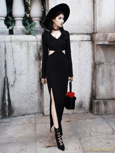 Witch Fashion Dark Fashion Gothic Fashion Gothic Dress Gothic