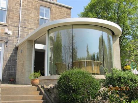 Curved Glass Windows Talavera Garden Decor