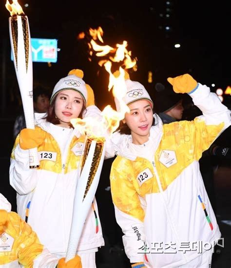 [st포토] 걸스데이 유라 소진 우열을 가릴 수 없는 미모