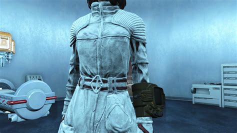 Clinical Courser Hd Courser Uniform At Fallout 4 Nexus Mods And