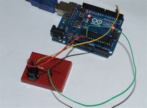 Arduino přerušení a odstranění záchvěvů při stisku tlačítka