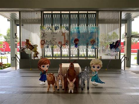 Frozen Standee Elsa And Anna Hobbies And Toys Stationery And Craft