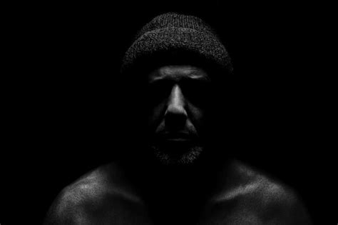 Un Hombre Con Sombrero Y Sombrero Foto Premium