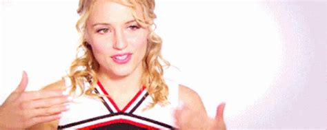 Glee Quinn Fabray Gif Glee Quinn Fabray Dianna Agron Discover Share Gifs
