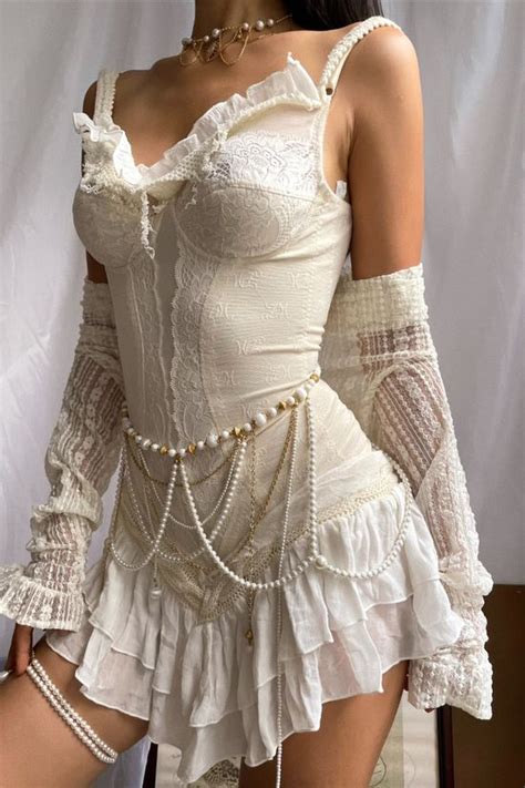 Pin De ♱ En 𝕯𝖗𝖊𝖘𝖘 Moda De Ropa Ropa De Moda Ropa