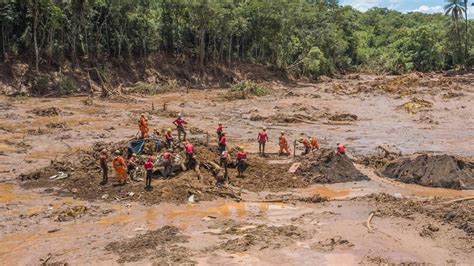 Rompimento Da Barragem Em Brumadinho