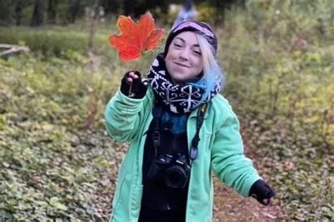 Jasmine Burkitt Axaua9by Elujm Nina Docherty