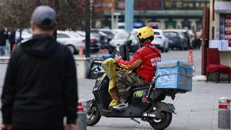 京东外卖，鲶鱼进场 Cbndata