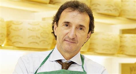 Imprenditore Assume Amici E Compagni Di Scuola 60enni Che Hanno Perso