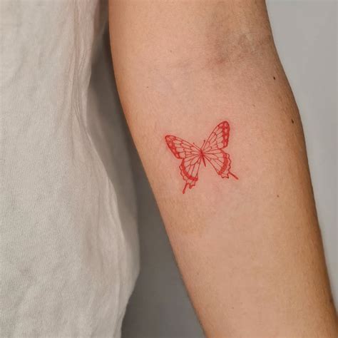 Tatuaje De Mariposa Minimalista 15 Diseños Llenos De Significado Que