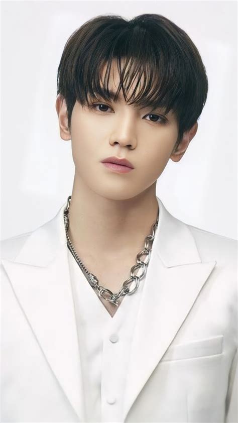 Lee Taeyong Nct 127 Nct Group Pop Photos Popular People Cute