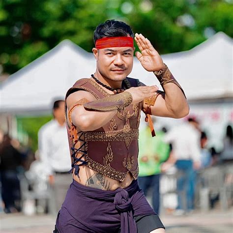 អរគុណ បងប្អូន ទាំង អស់ គ្នា ណាស់ 🇰🇭🙏 ឈួន សារ៉ាញ់