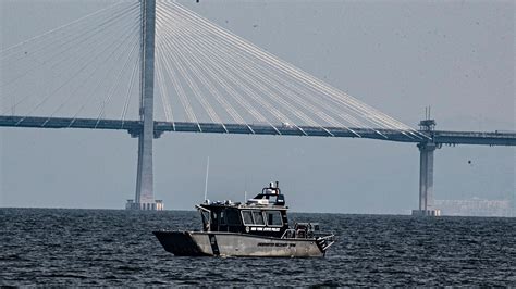 Search For Missing Swimmer In Hudson River Off Of Dobbs Ferry