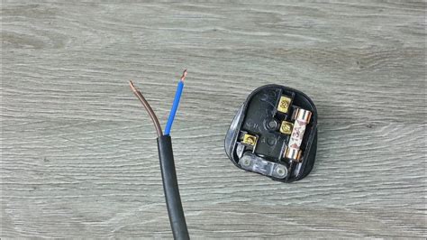 How To Wire A 2 Wire Plug