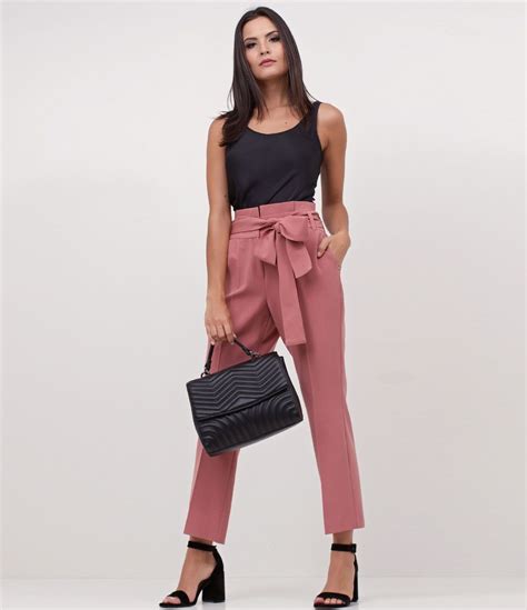 Calça Feminina Com Detalhe No Cós Reta Marca Cortelle Tecido
