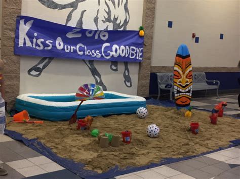 The 9 Absolute Best Senior Pranks From The Class Of 2016 Senior