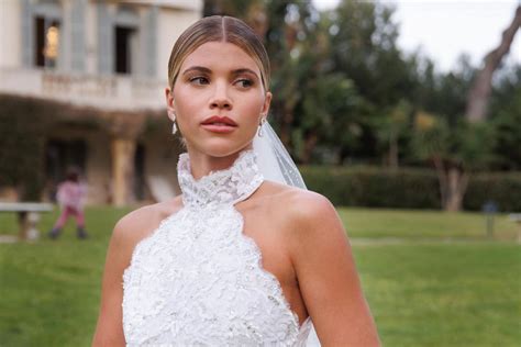 Up Dos Rule At Sofia Richies Wedding How To Get The Look