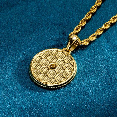 Two Tone Compass Pendant Helloice Jewelry