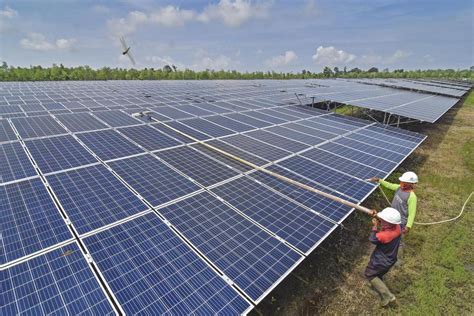 TKDN Panel Surya Ditarget Capai 90 Di 2025 Seperti Apa Roadmapnya