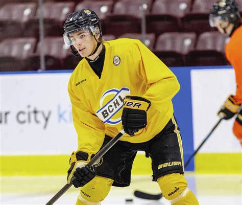 Rising Star Defenceman Hockley Bolts Grizzlies For Ncaa Victoria