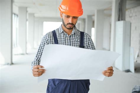 Premium Photo Portrait Of A Indian Engineer Posing At The Camera