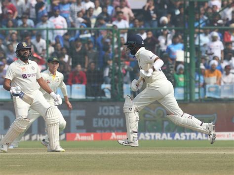 Thats Leadership Bollywood Star In Awe Of Rohit Sharmas Selfless