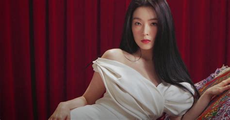 Irene Pics On Twitter Red Velvet Irene Red Velvet Velvet