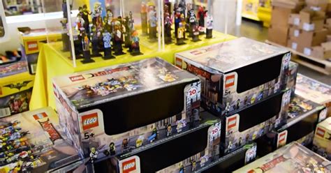 Brickfinder Lego Ninjago Movie Collectible Minifigure Series Spotted In Legoland Billund