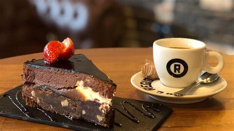 El Shopping Caballito celebró la llegada al centro comercial de Café Registrado Infobae