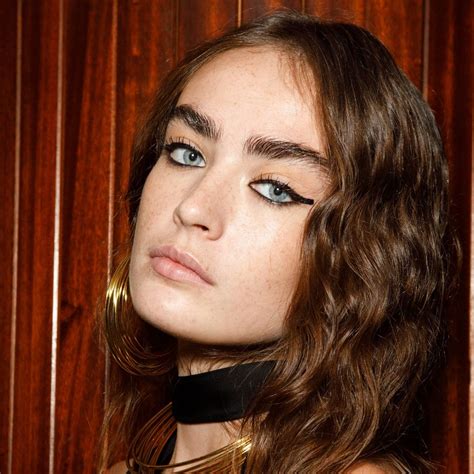 Brow Microshading Vs Microblading Experts Break It Down Marie Claire