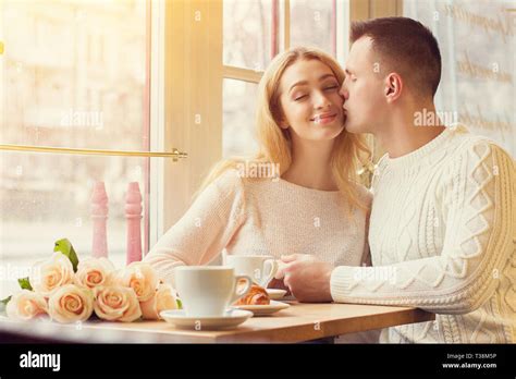 Französisches Paar Fotos Und Bildmaterial In Hoher Auflösung Alamy